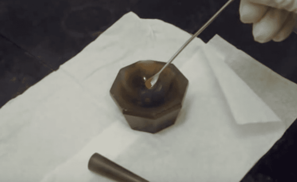 KBr Pellet Preparation for IR Spectroscopy using Hydraulic Pellet Press ...