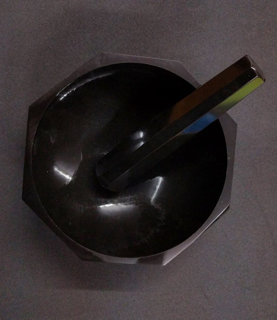 Black Granite Mortar And Pestle - Premium Mortar & Pestle by AntsLAB